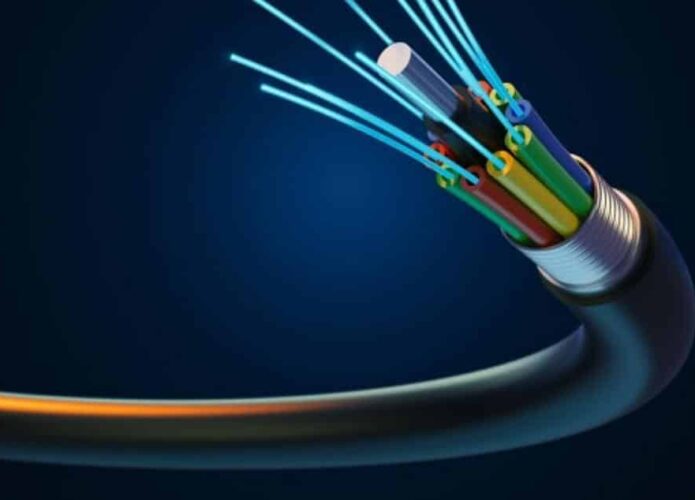 Fibra ótica deve ser principal meio de uso da internet fixa no Brasil ...