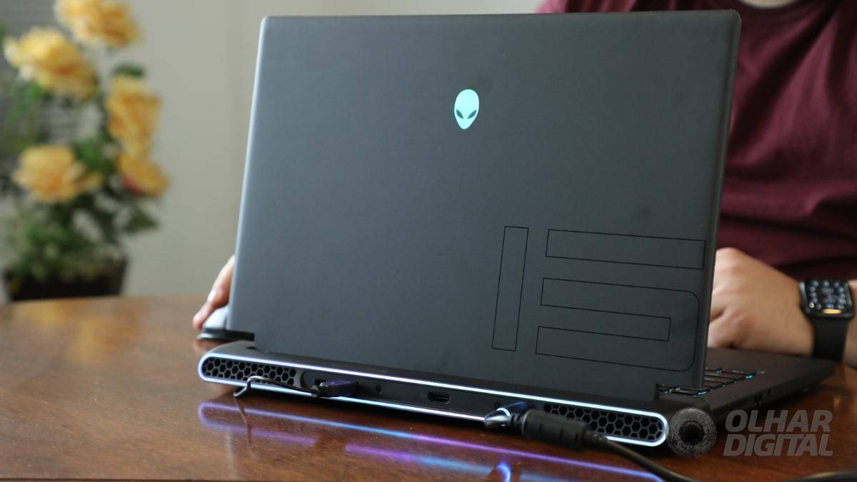 Review | Alienware m15 R6: bastante força sem esquentar muito a cabeça ...