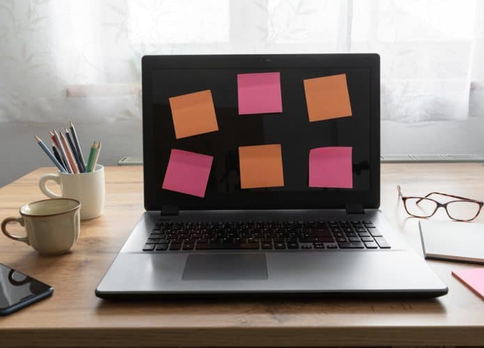 Aprenda como inserir post-it na tela principal do Windows