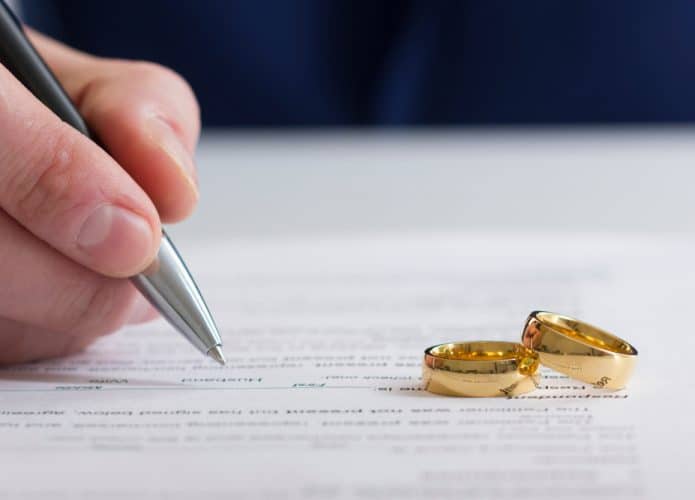 Divórcios batem recorde no Brasil; veja como solicitar certidão online!