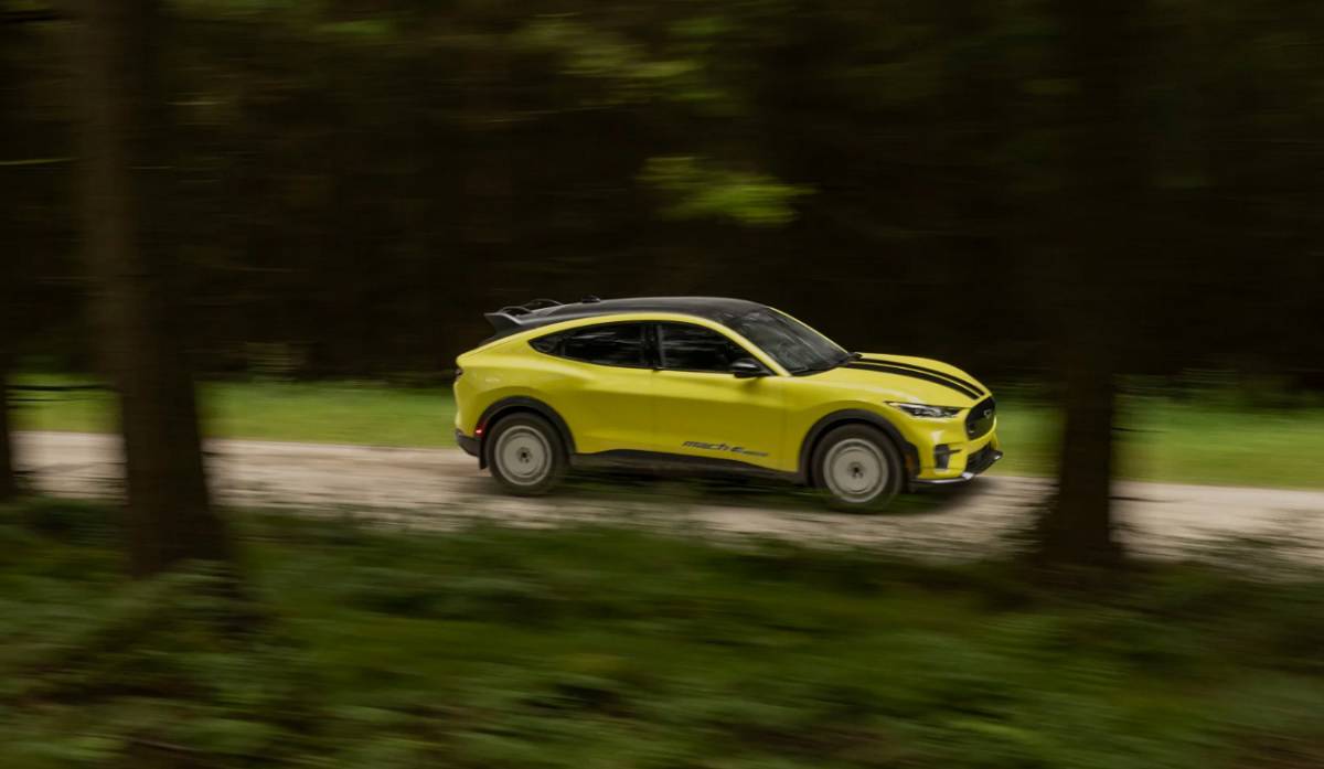 Novo Mustang Mach-E Rally será o carro elétrico mais "off-road" da Ford