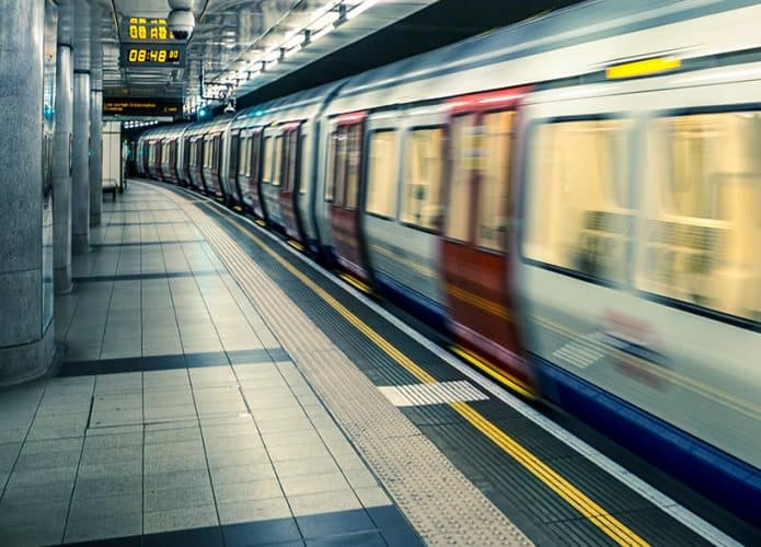 Como foi construído o primeiro metrô do mundo? - Olhar Digital