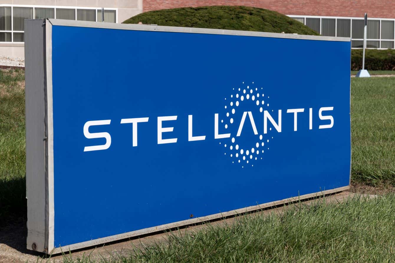 Stellantis anuncia investimento bilionário em unidade do Brasil - Olhar ...