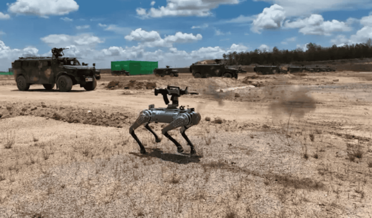 China apresenta cão-robô militar armado com fuzil; veja