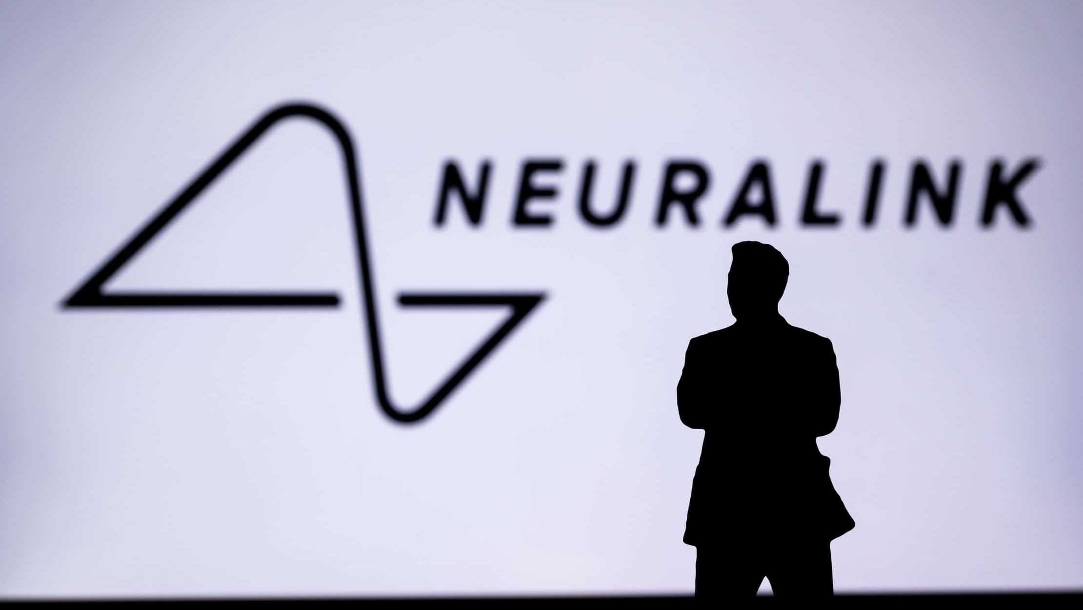 Novo chip cerebral da Neuralink é aprovado para testes