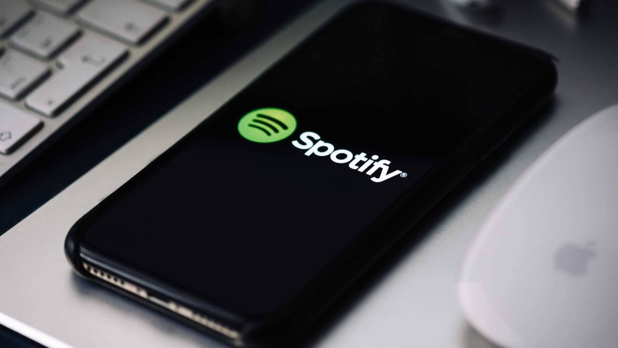 Spotify registra primeiro lucro anual de sua história