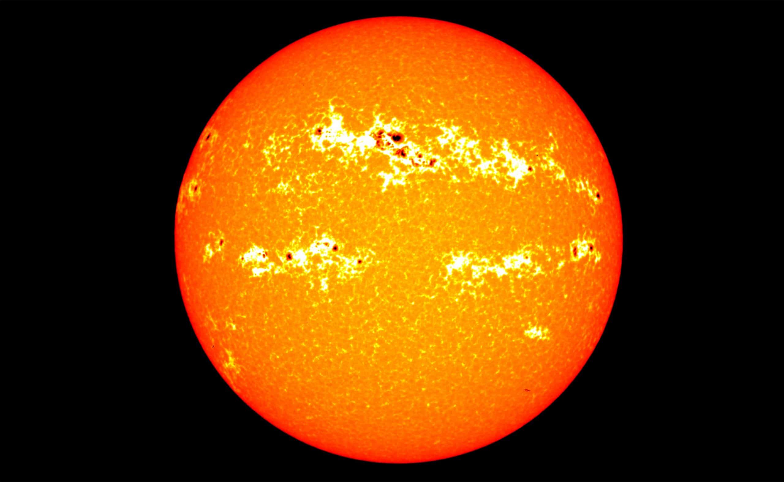 Sol atinge maior nº de regiões propensas à explosão em 20 anos