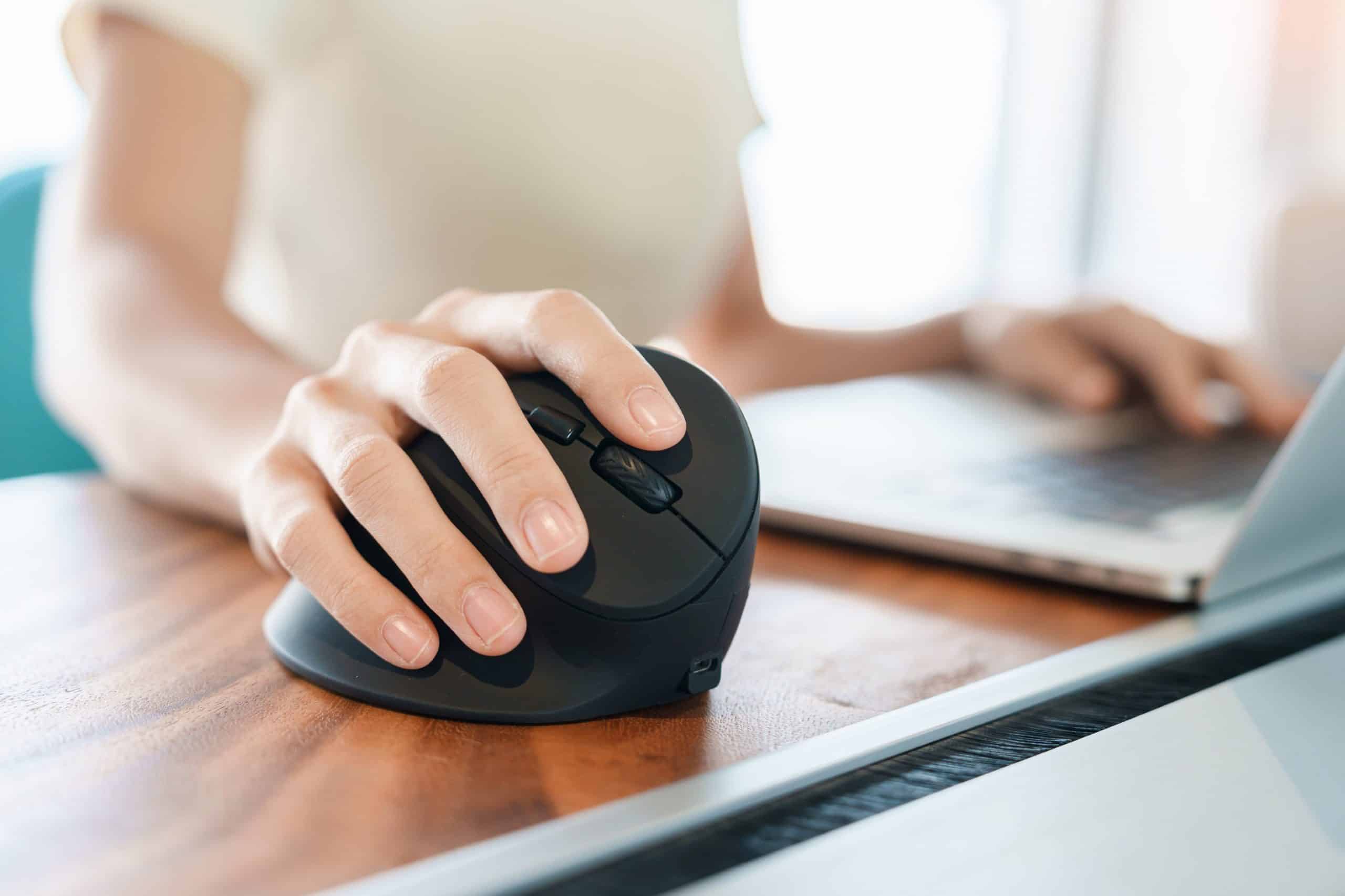 Mouse ergonômico: 5 modelos a partir de R$100 para ter mais conforto