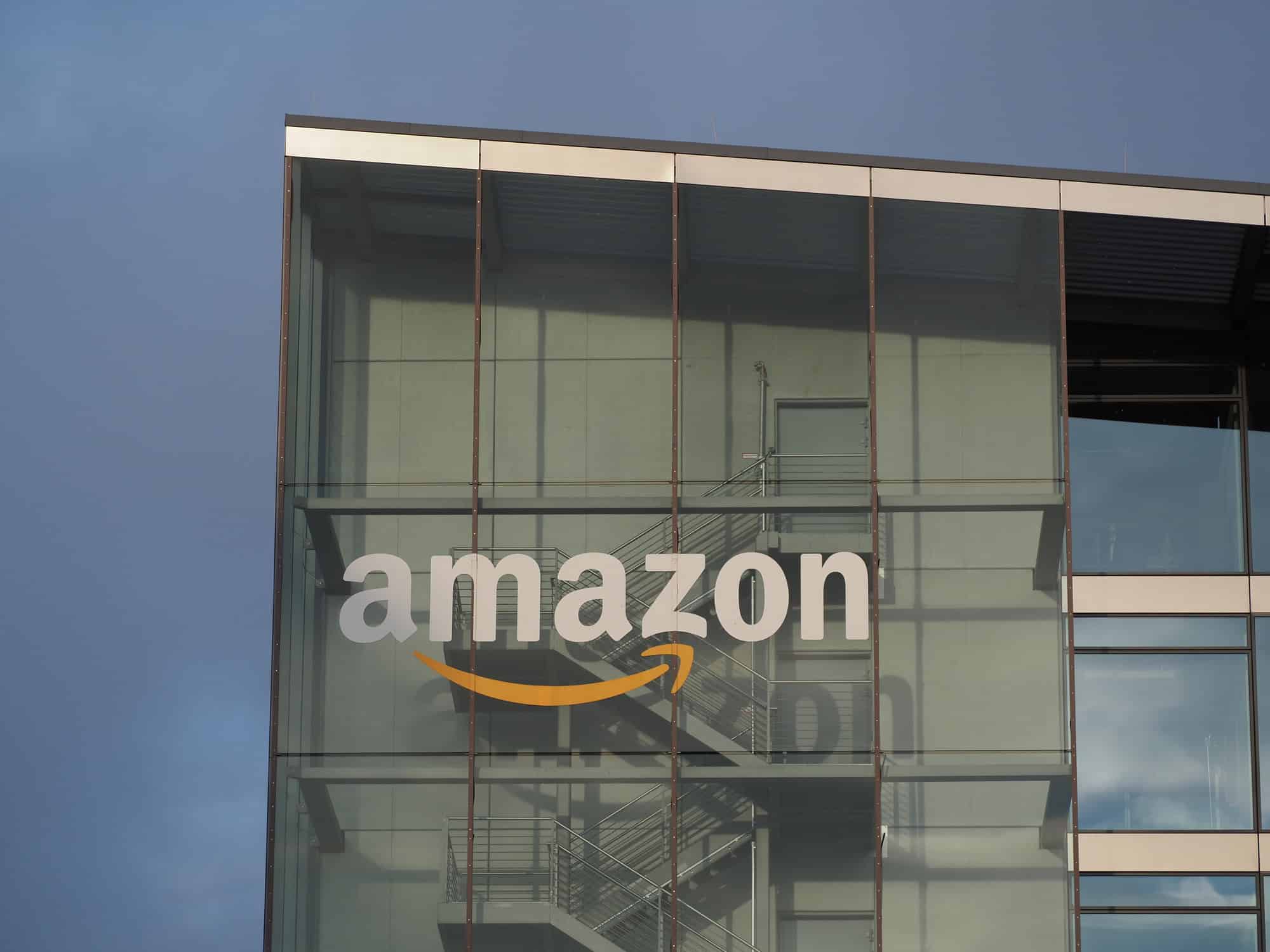 Ações da Amazon sobem após lucro superar expectativas