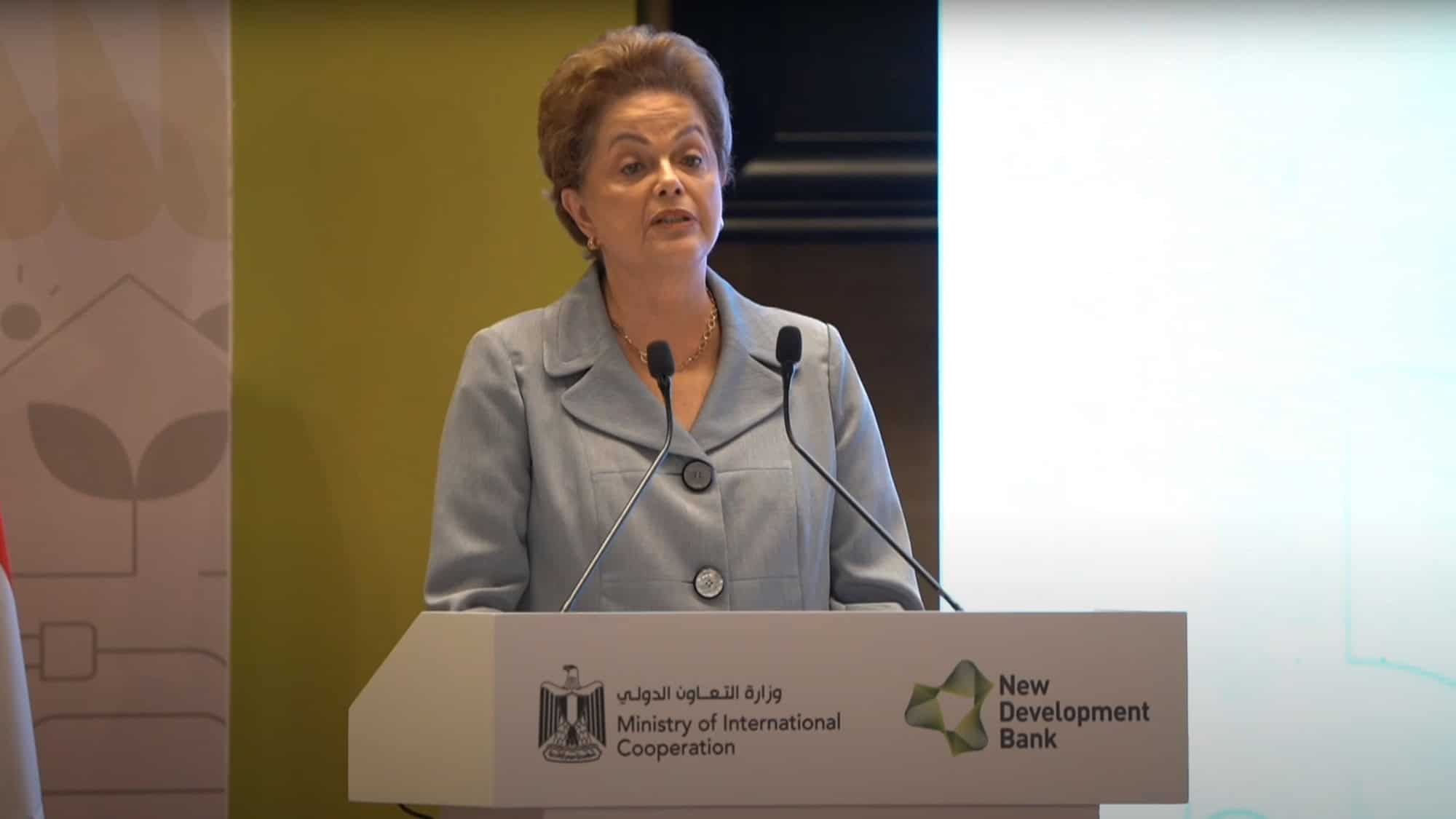 O que é neurite vestibular, doença que acometeu a ex-presidente Dilma ...