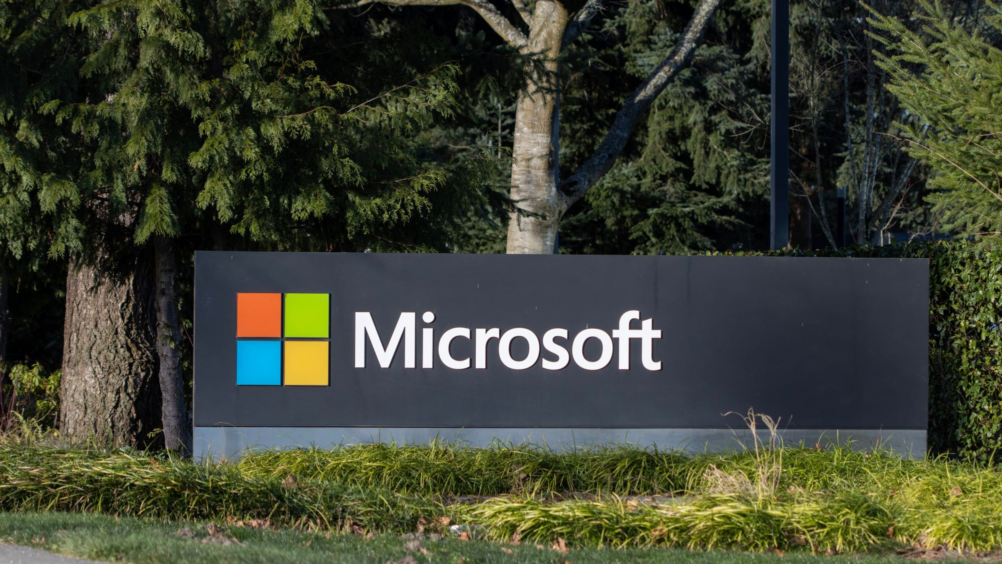 Foco nas IAs: Microsoft planeja nova onda de demissões, diz jornal