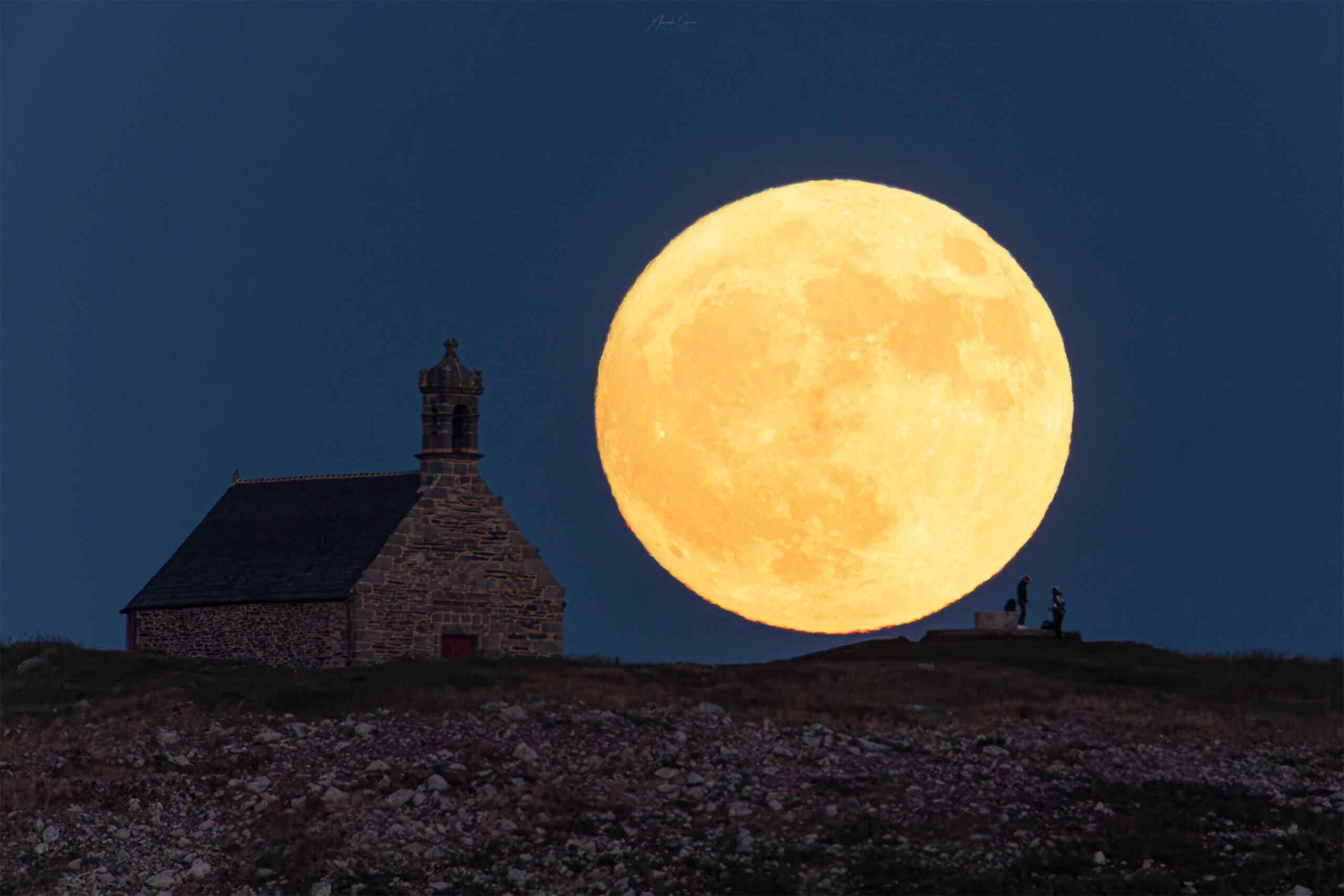 “Lua de Morango” rende belas imagens nas redes sociais – confira ...